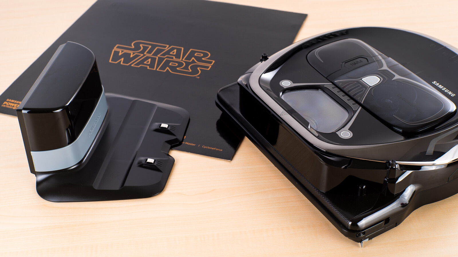 Samsung POWERbot Star Wars Limited Edition in Bildern | NETZWELT