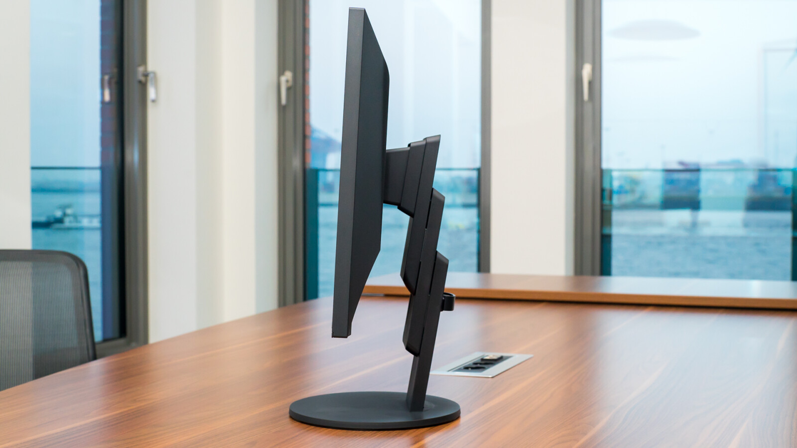 EIZO Flexscan EV2785 in Bildern | NETZWELT