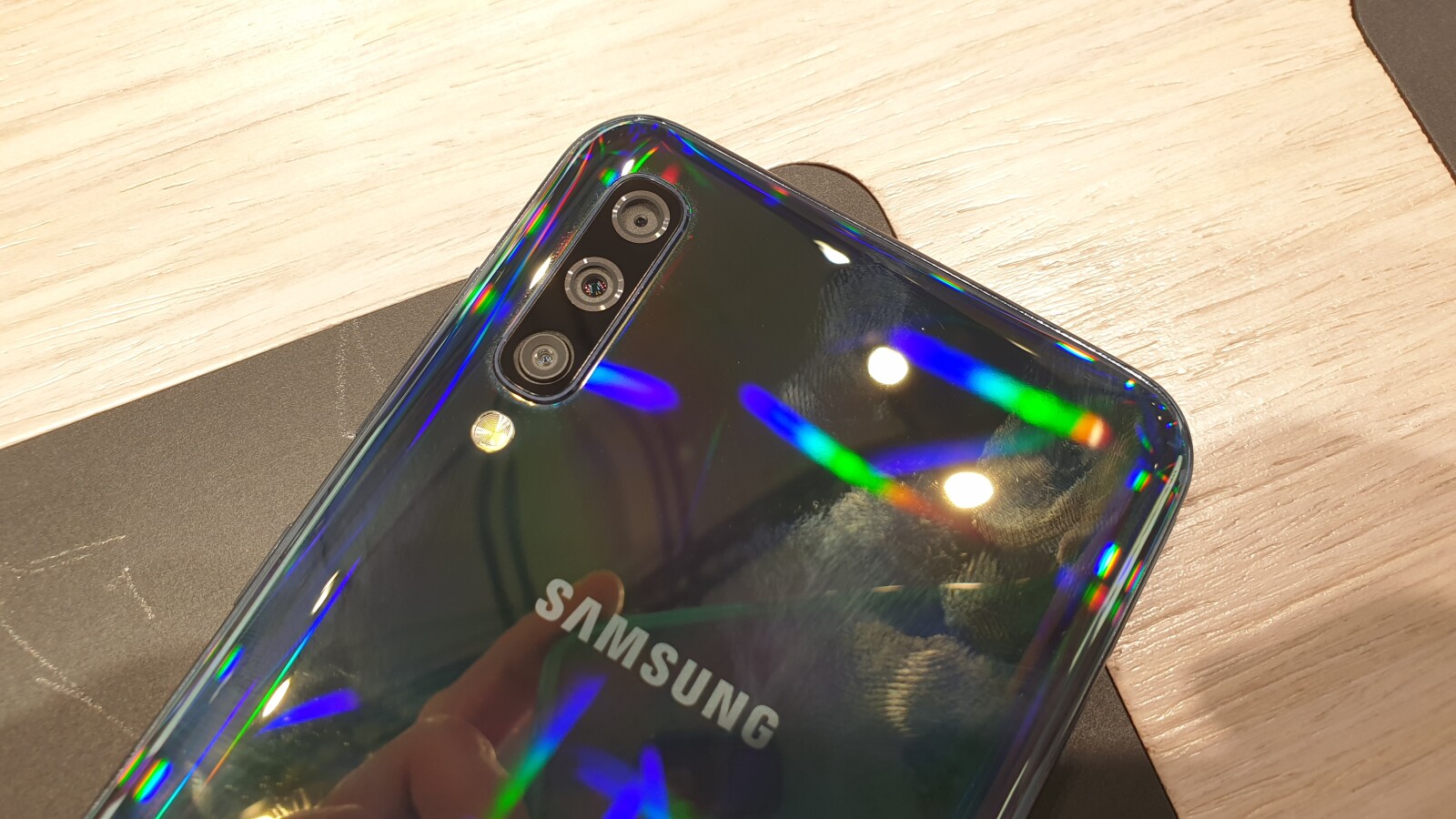 Samsung Galaxy A50 in Bildern | NETZWELT
