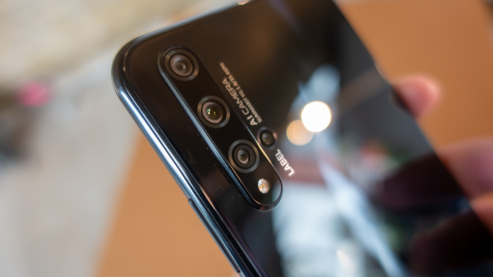 Honor 20 (Pro) in Bildern (Demo-Geräte) | NETZWELT
