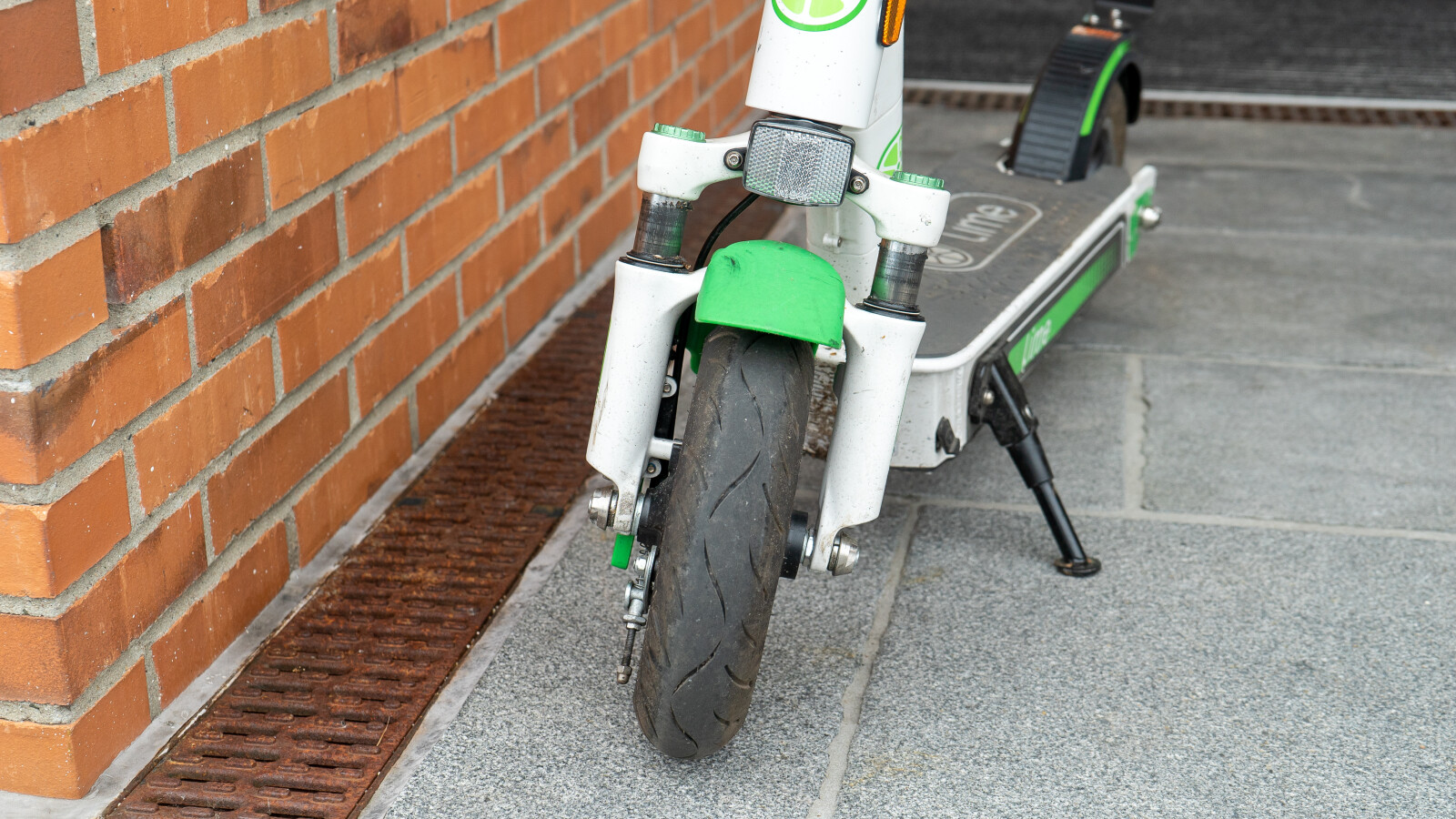 Lime-Scooter im Foto-Check | NETZWELT