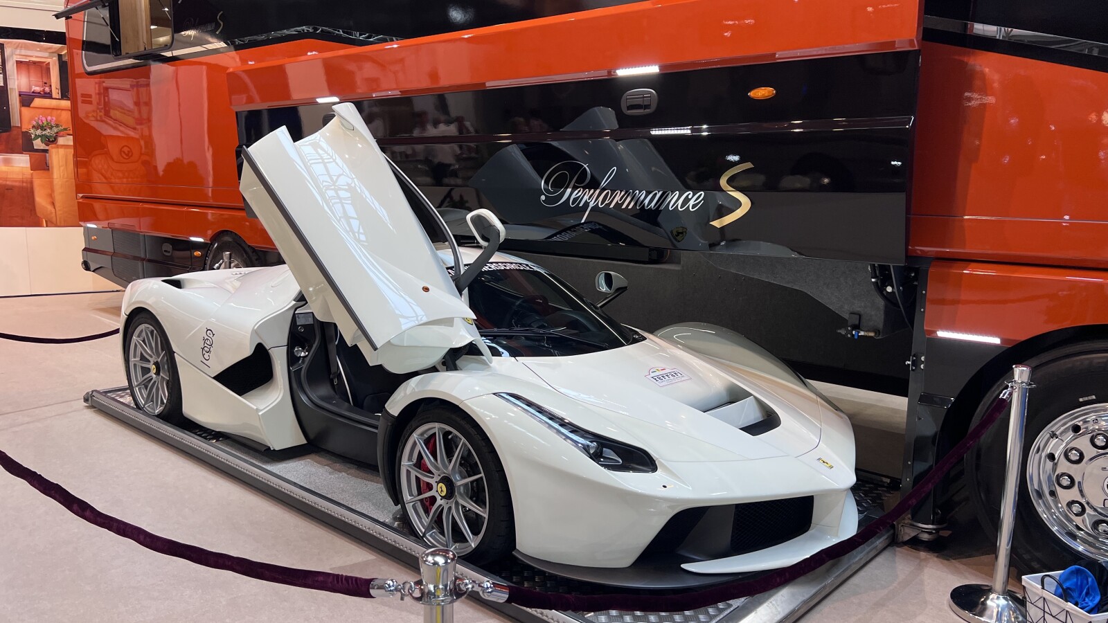 Volkner Performance S mit Ferrari in Bildern | NETZWELT