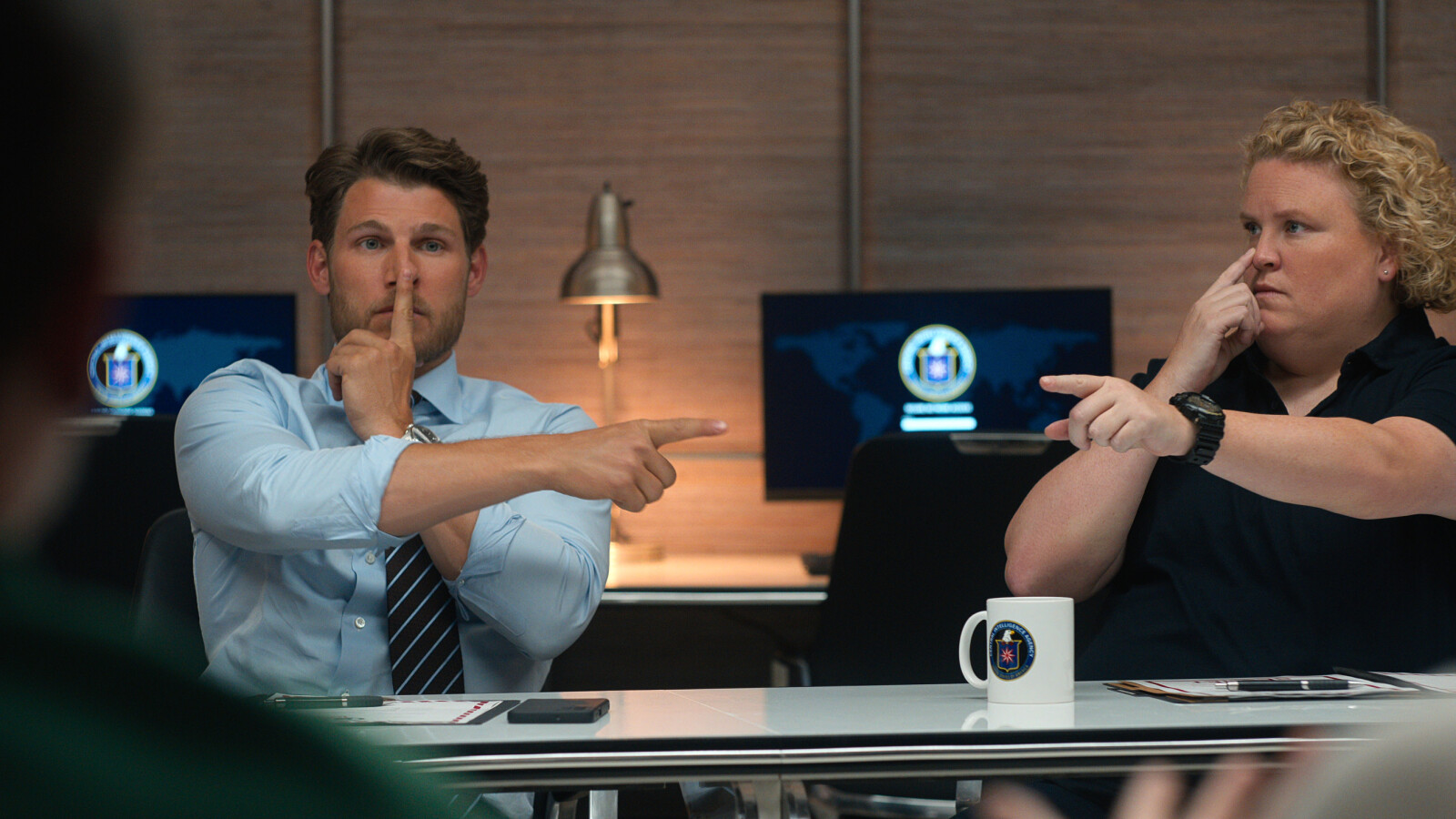 FUBAR: Actionreiche erste Bilder zur Netflix-Actionkomödie | NETZWELT