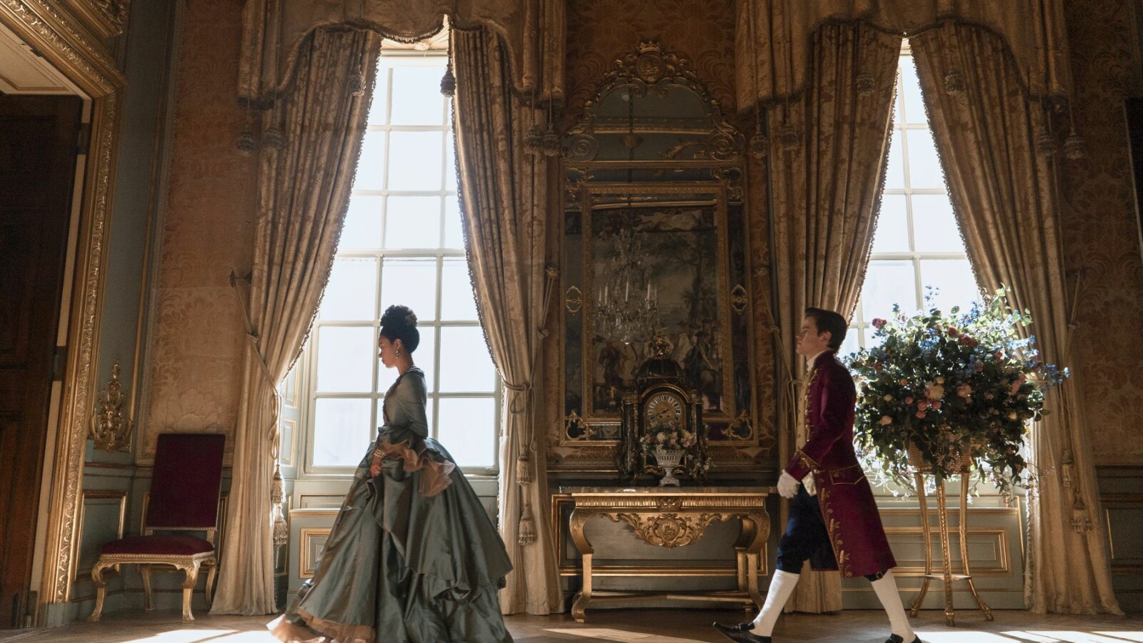 Königin Charlotte: Eine Bridgerton-Geschichte: Bilder zum Bridgerton ...