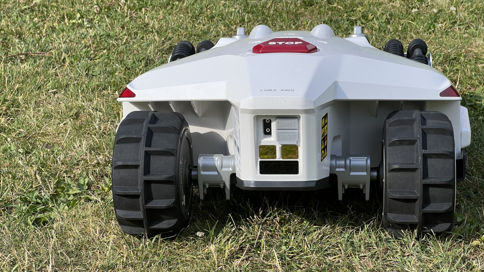 Mammotion Luba AWD 1000 in Bildern | NETZWELT