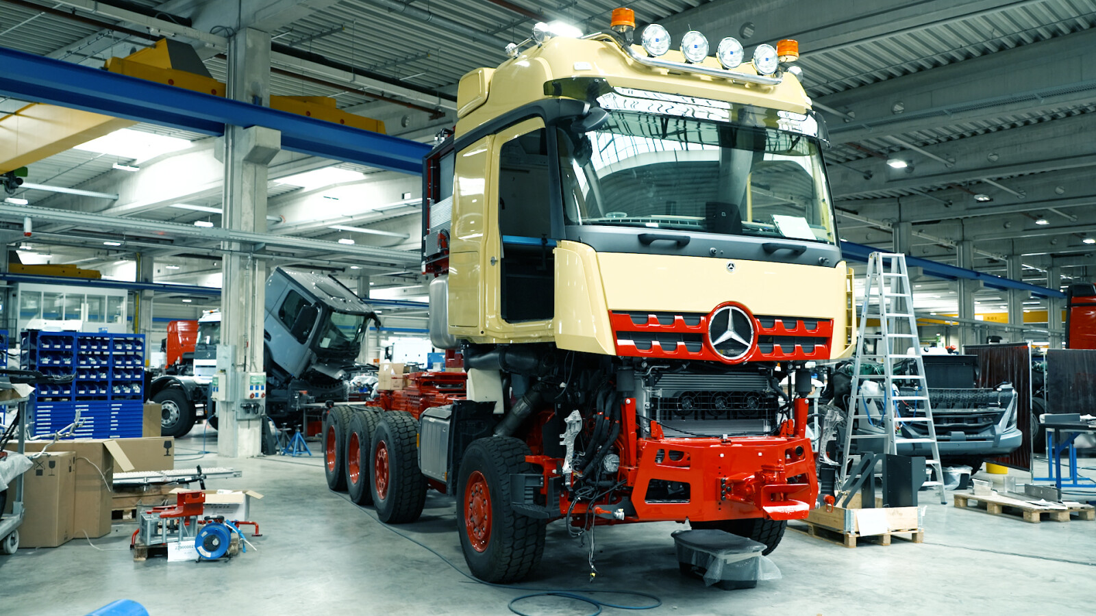 Mercedes Benz Arocs SLT 4463 AS 8x6 in Bildern | NETZWELT