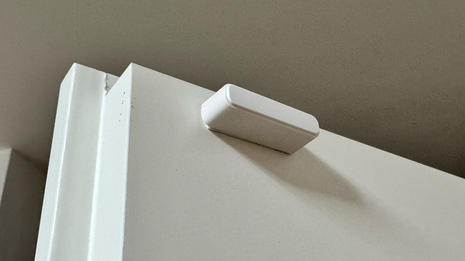 Tink Basics Smart Door and Windows Sensor in Bildern | NETZWELT
