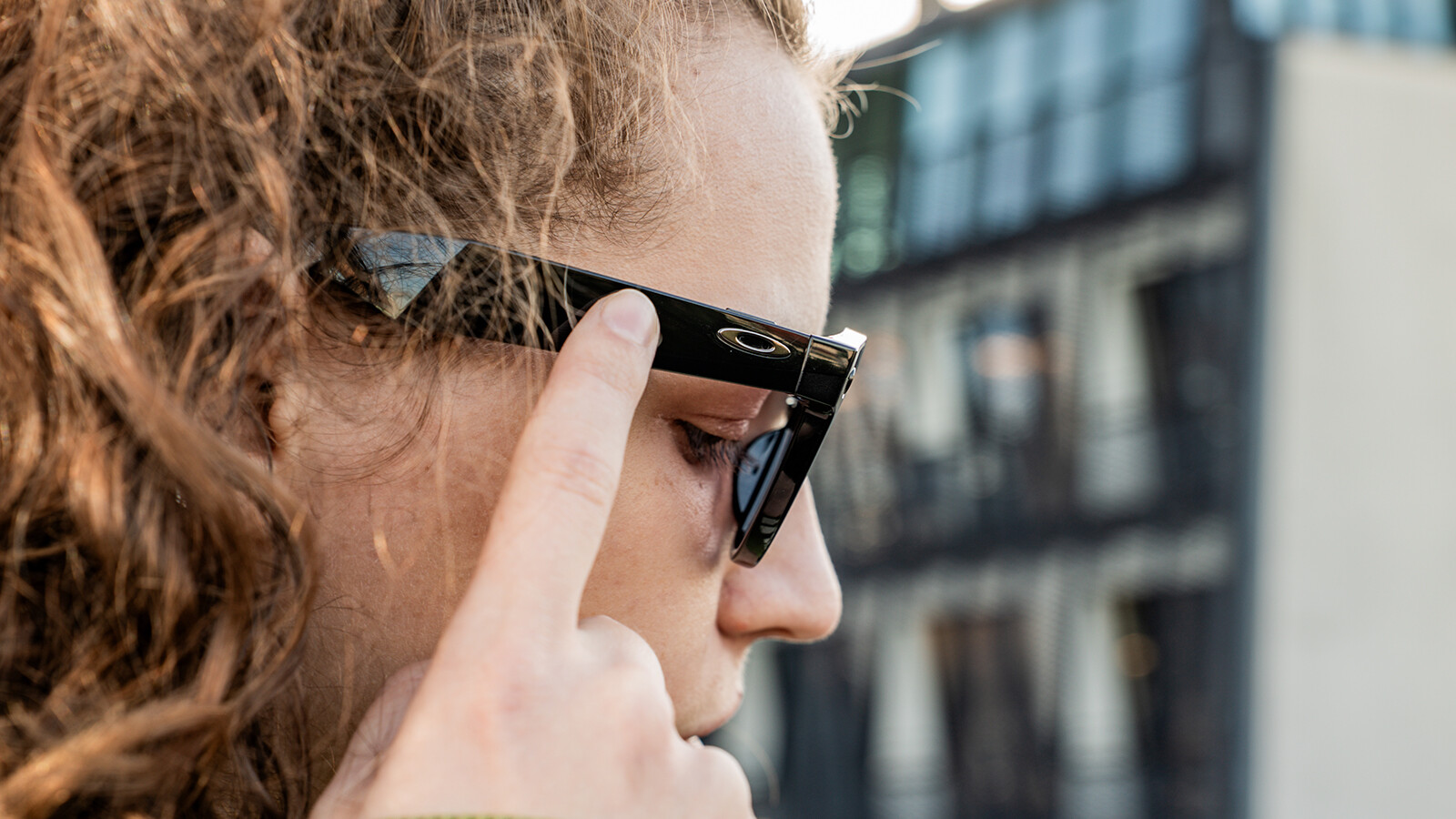 Meta Ray-Ban und Oakley 2026: So unterscheiden sich die KI-Brillen ...
