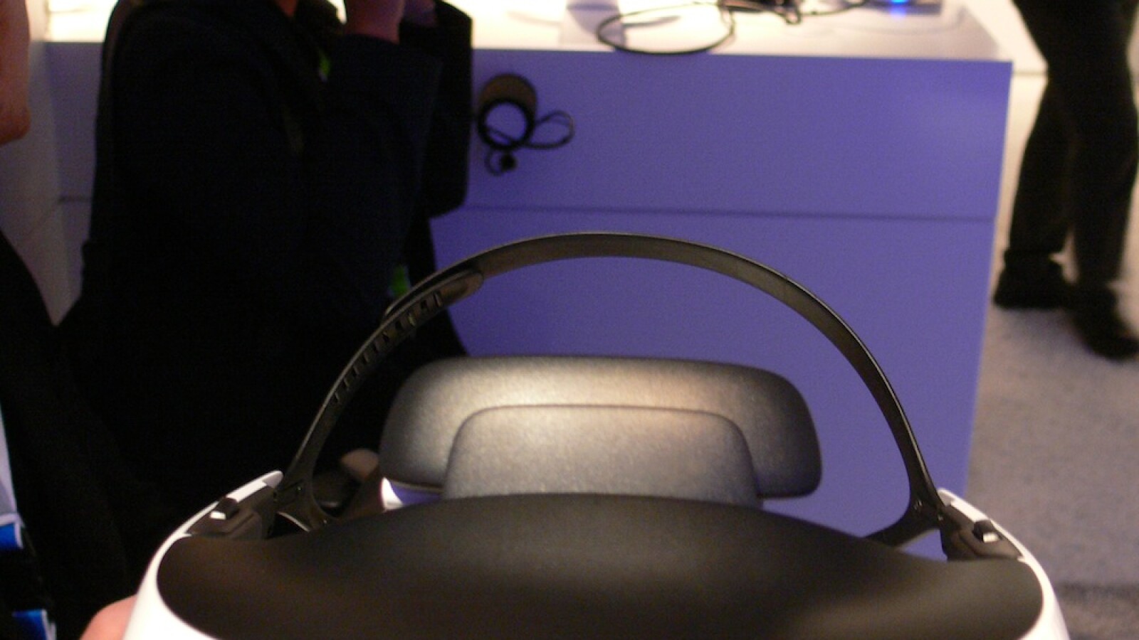 Sony HMZ-T1 | NETZWELT