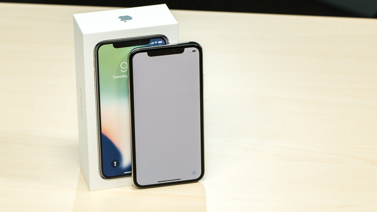 iPhone X im Unboxing | NETZWELT
