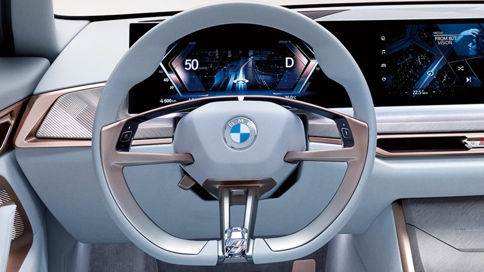 BMW-Logo im BMW Concept i4 | NETZWELT