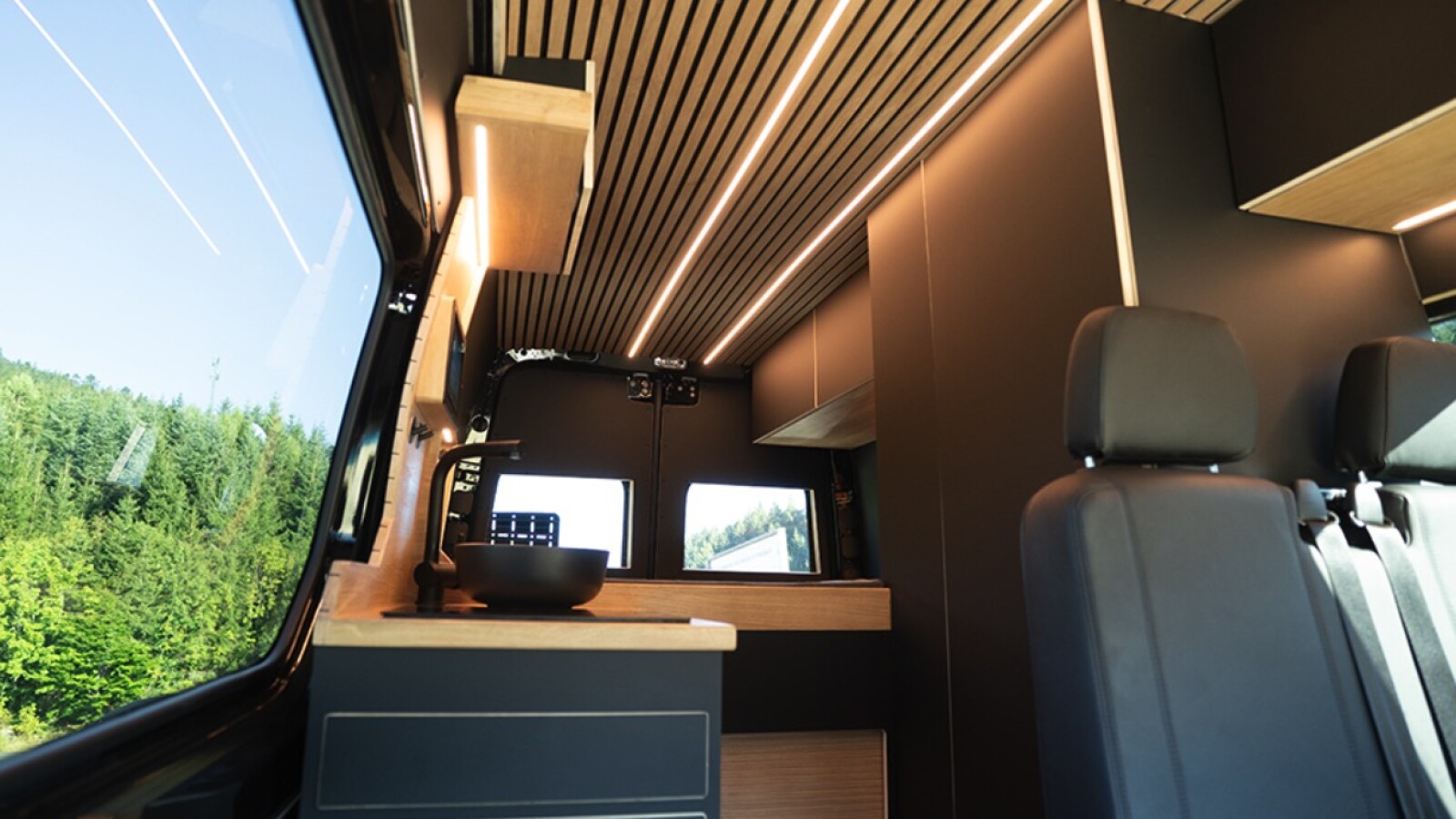 Mercedes Sprinter von Offtrack in Bildern | NETZWELT