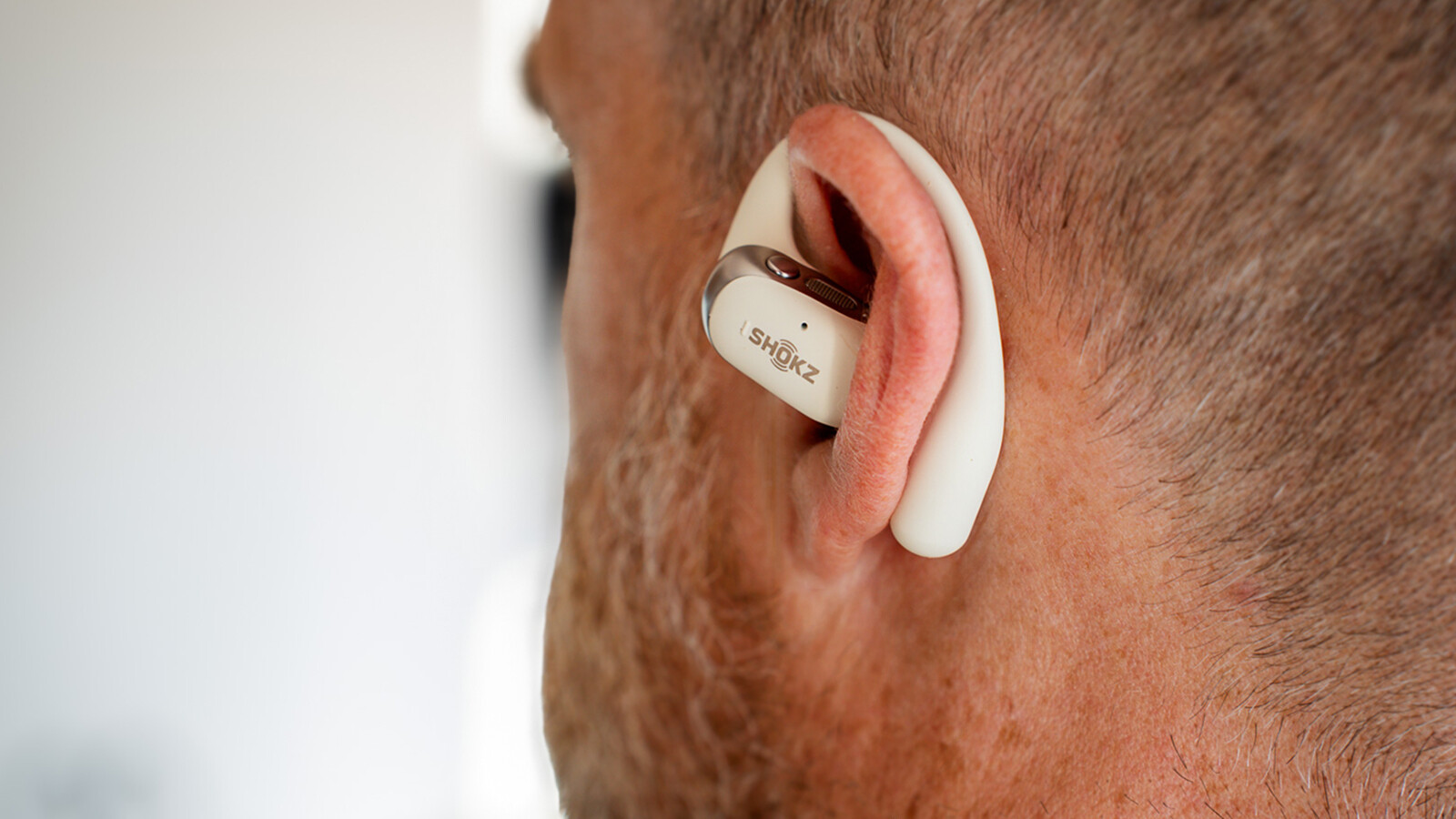 Knochenschall-Kopfhörer: So unterscheiden sich Open Ears von In-Ears ...