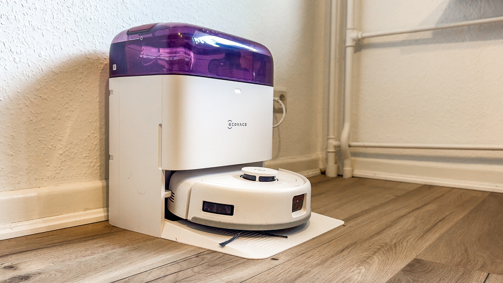 ECOVACS DEEBOT mini im Test: Süßer Saugroboter mit starker Saugleistung ...