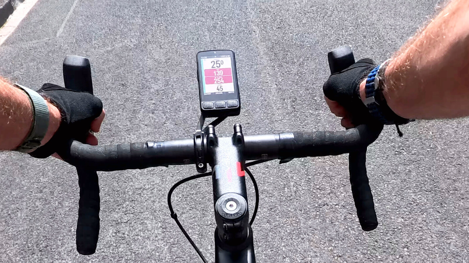 Wahoo Elemnt Roam 3 im Test: Vielseitiger Fahrradcomputer für Straße ...