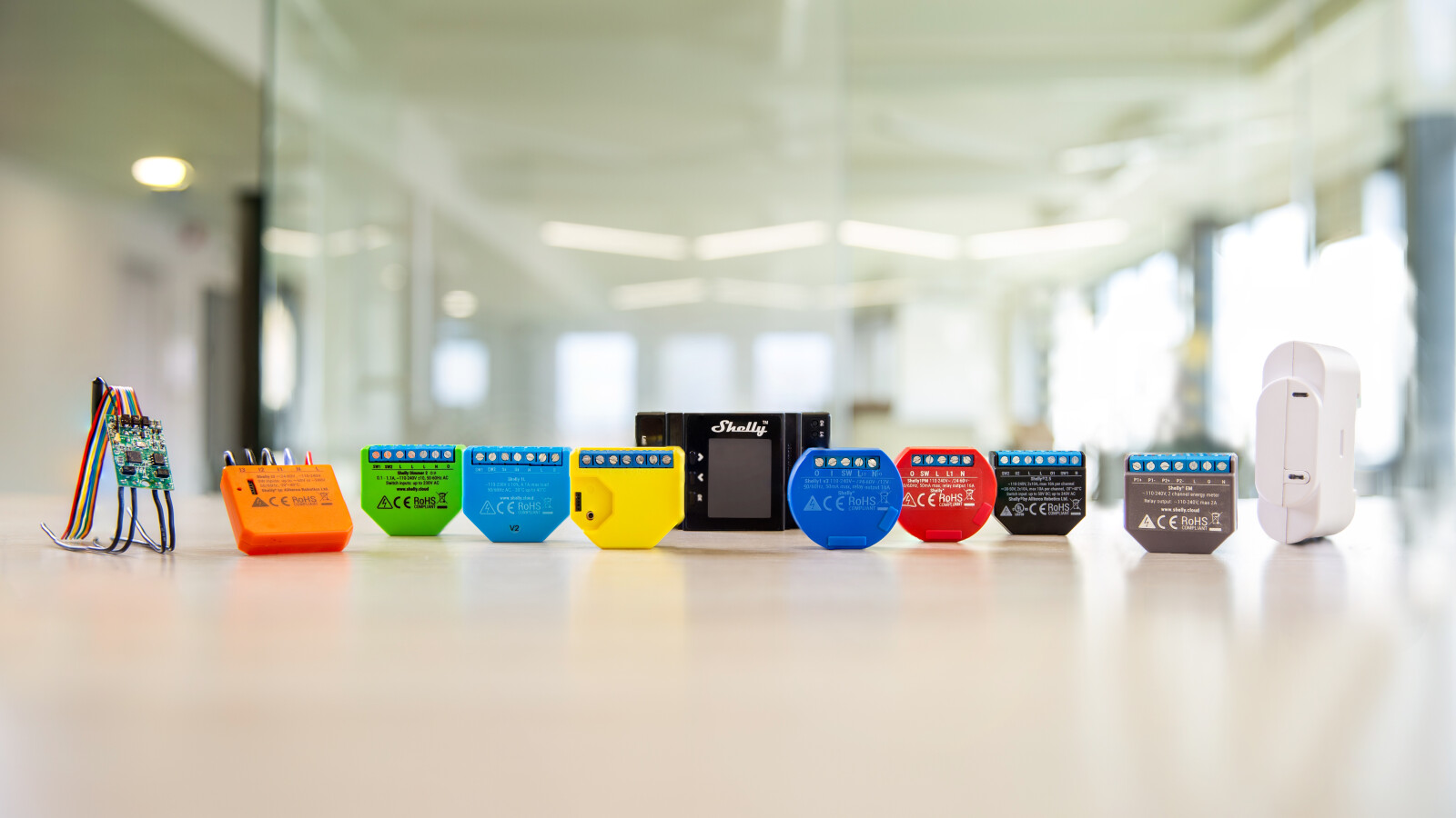 Alter Lichtschalter, neue Funktion: So rüstet ihr mit Shelly günstig ...