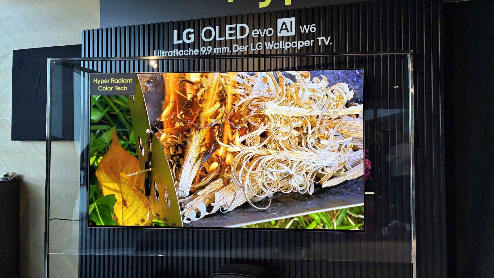 Neuer LG OLED evo W6 Fernseher: Das W steht für wahnsinnig flach | NETZWELT