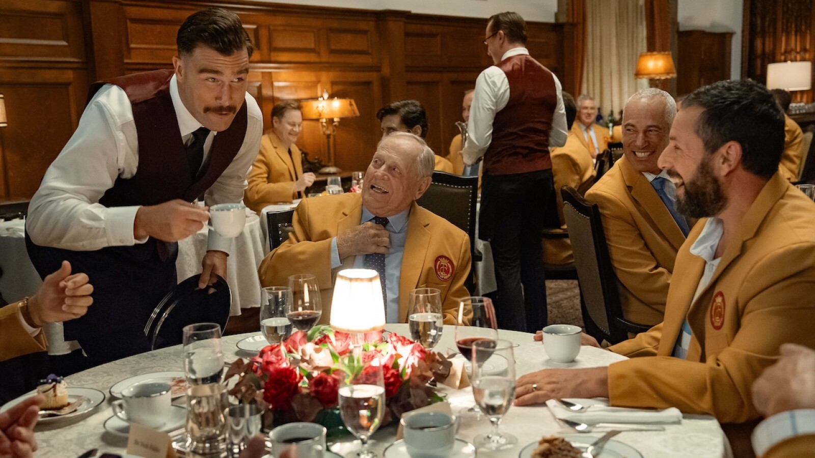 Habt ihr alle erkannt? Diese Stars haben einen Cameo-Auftritt in "Happy ...