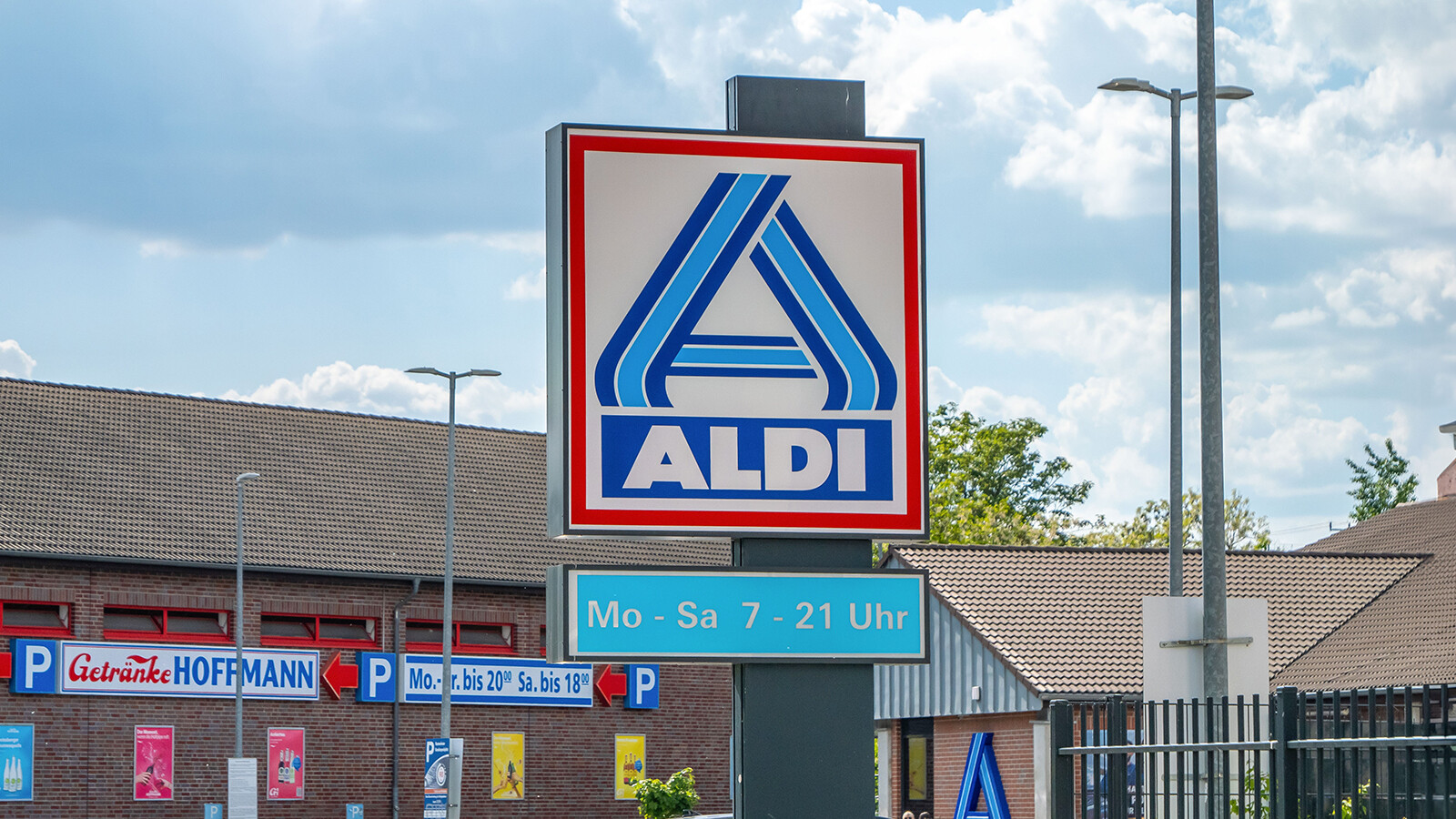 Angriff auf Aldi und Lidl: Online-Händler steigt in Lebensmittel ...