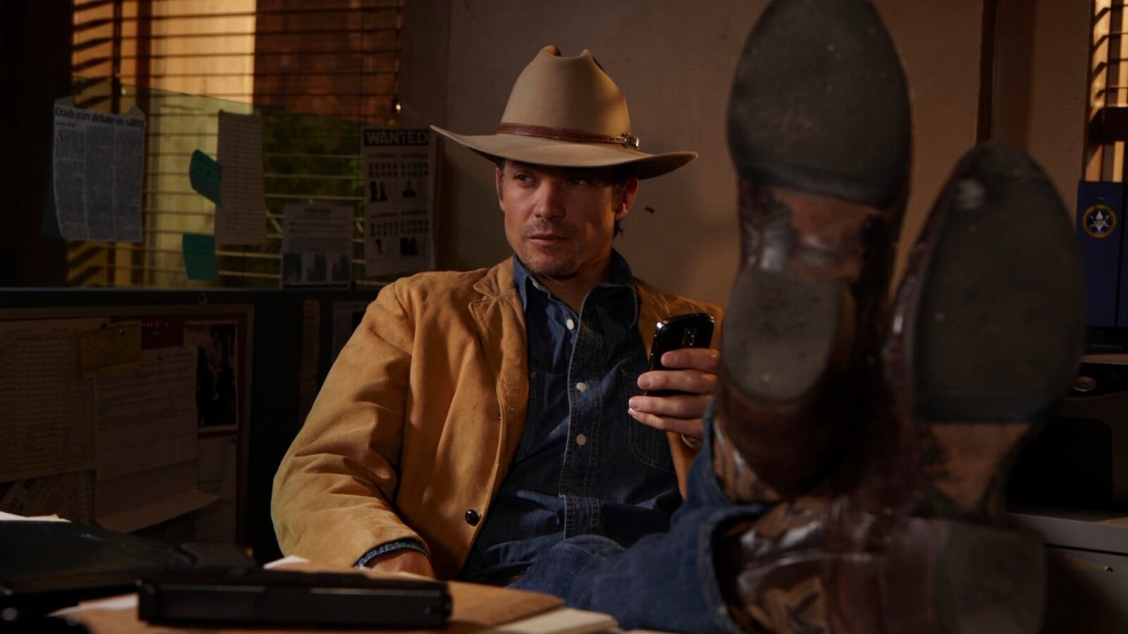 Justified: Timothy Olyphant kehrt in "Justified: City Primeval" als ...