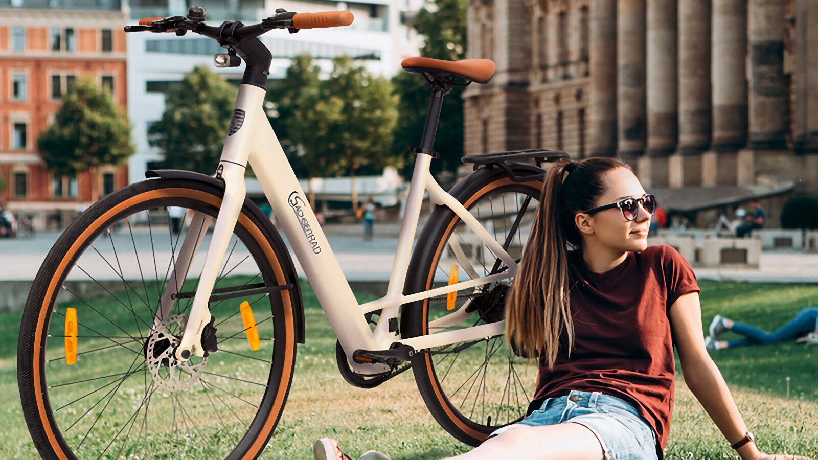 Diese Woche bei Aldi: Schickes City-E-Bike mit Riemenantrieb von deutschem Traditionshersteller ...
