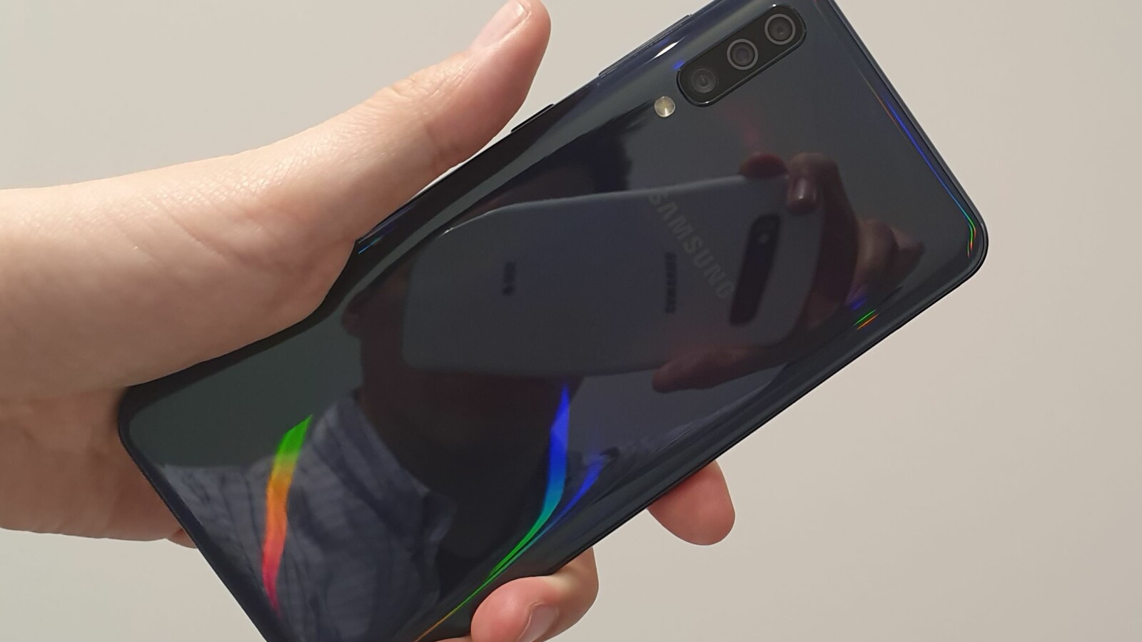 Samsung Galaxy A50 in Bildern | NETZWELT