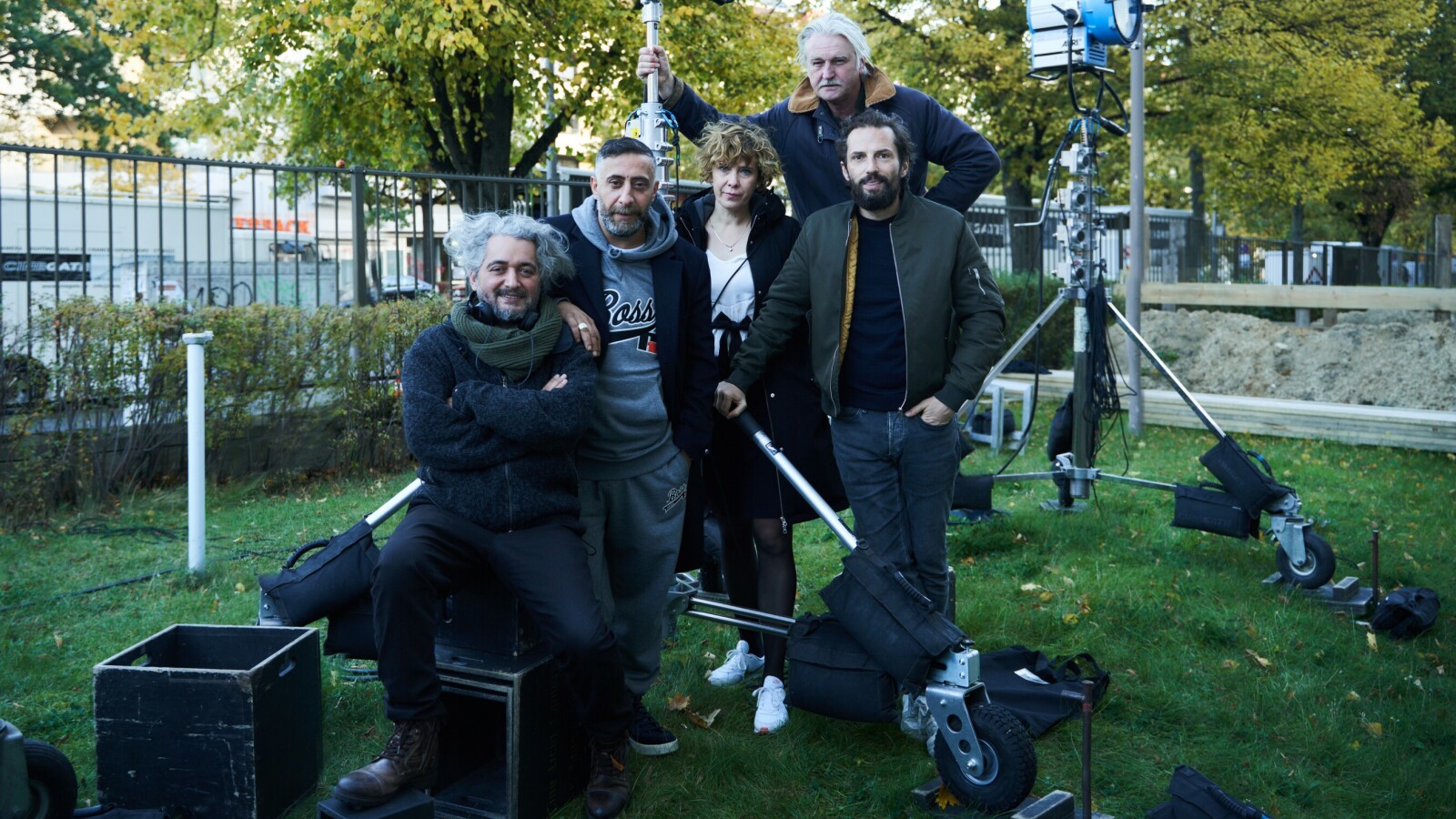 Greenlight - German Genius: Warner TV Serie produziert Comedyserie mit ...