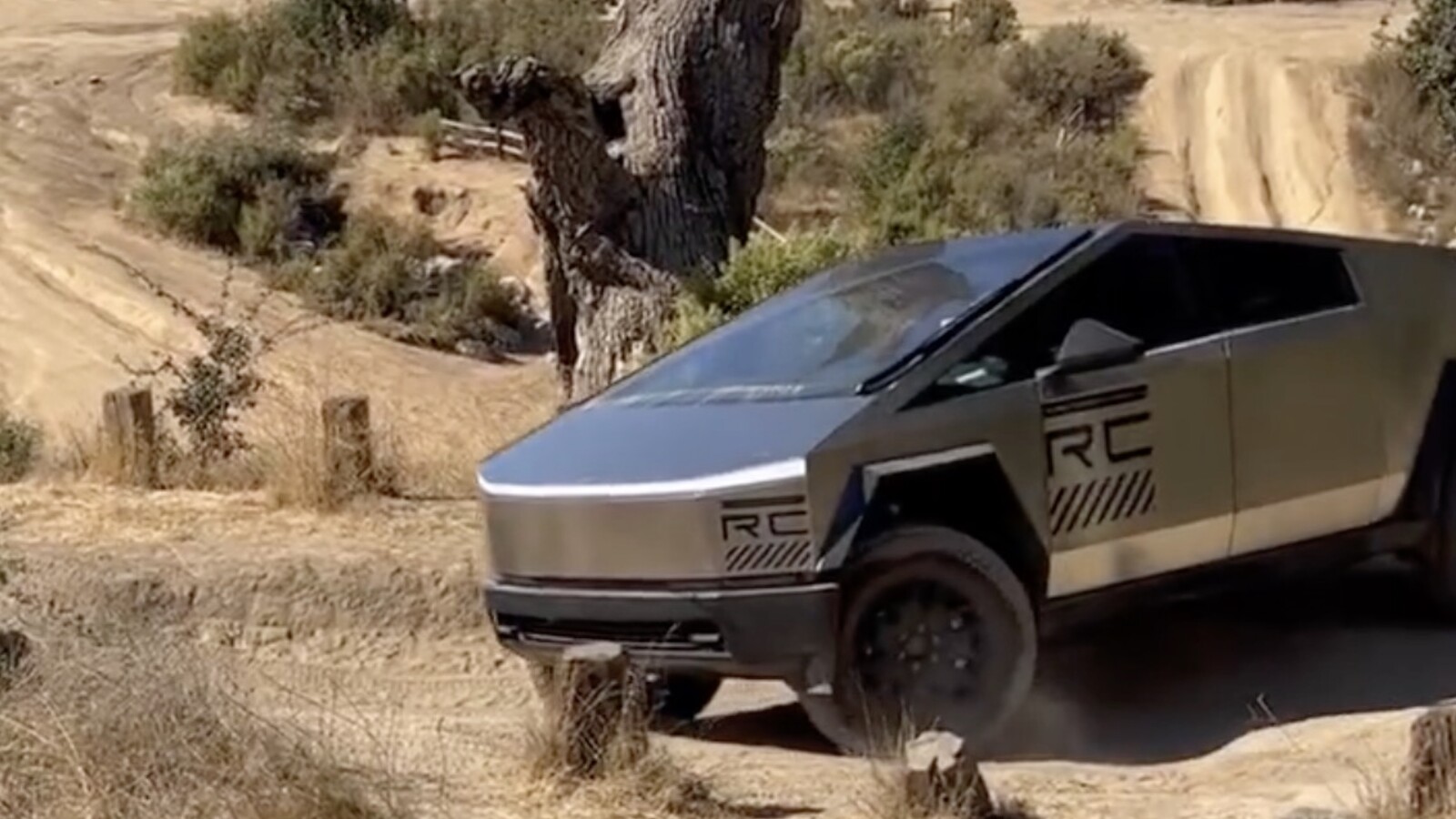 Tesla Cybertruck mit geringer Reichweite: Kann das wirklich stimmen ...