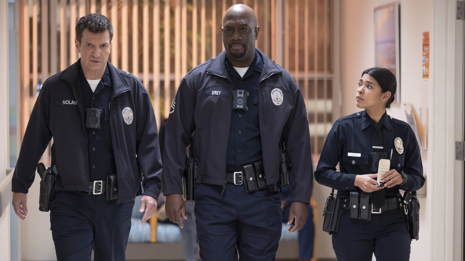 The Rookie Staffel 7: In Folge 8 fliegen die Kugeln - Wird SPOILER ...