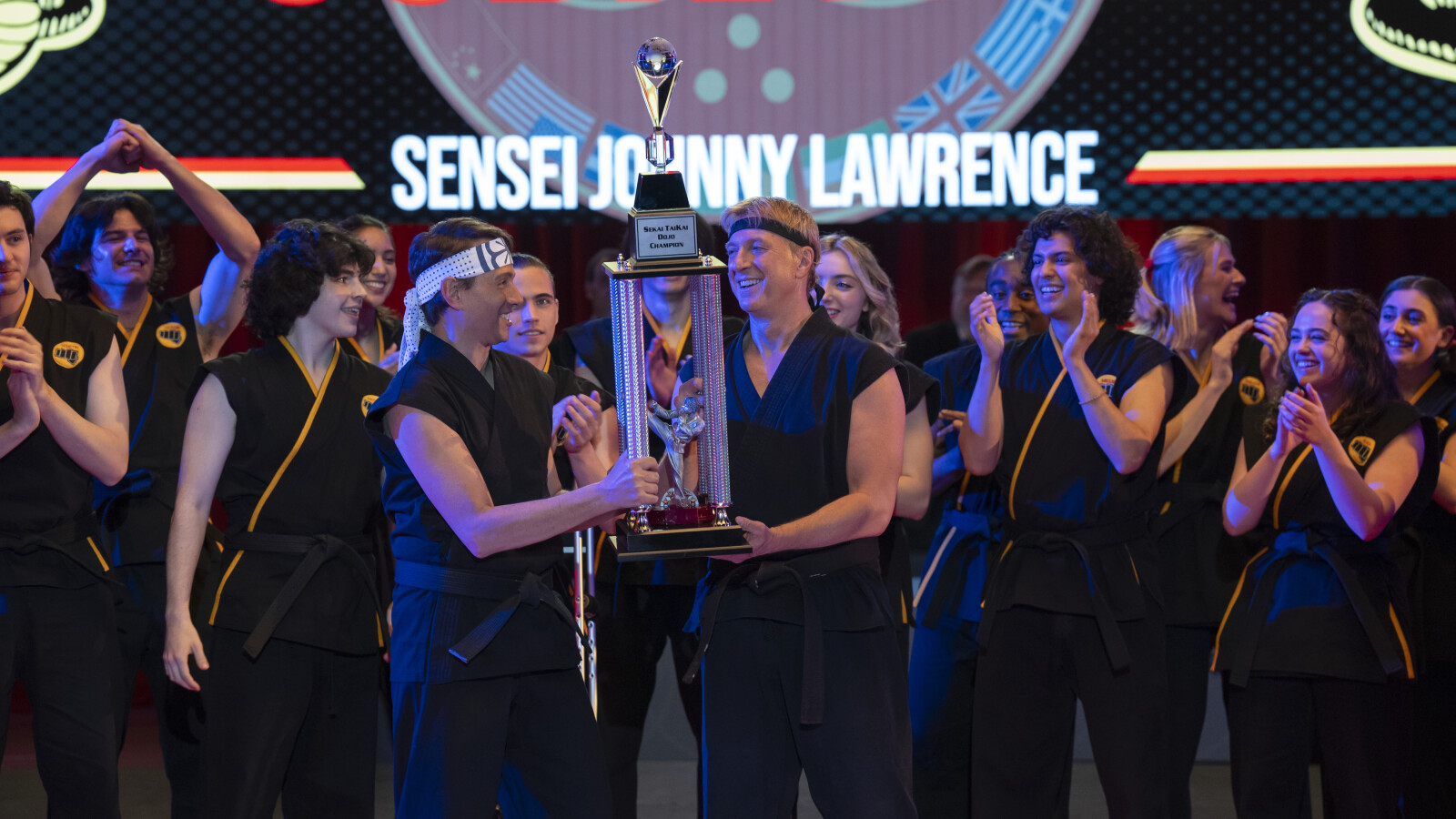 Cobra Kai: Warum Daniel LaRusso plötzlich einen schwarzen Gi trägt ...