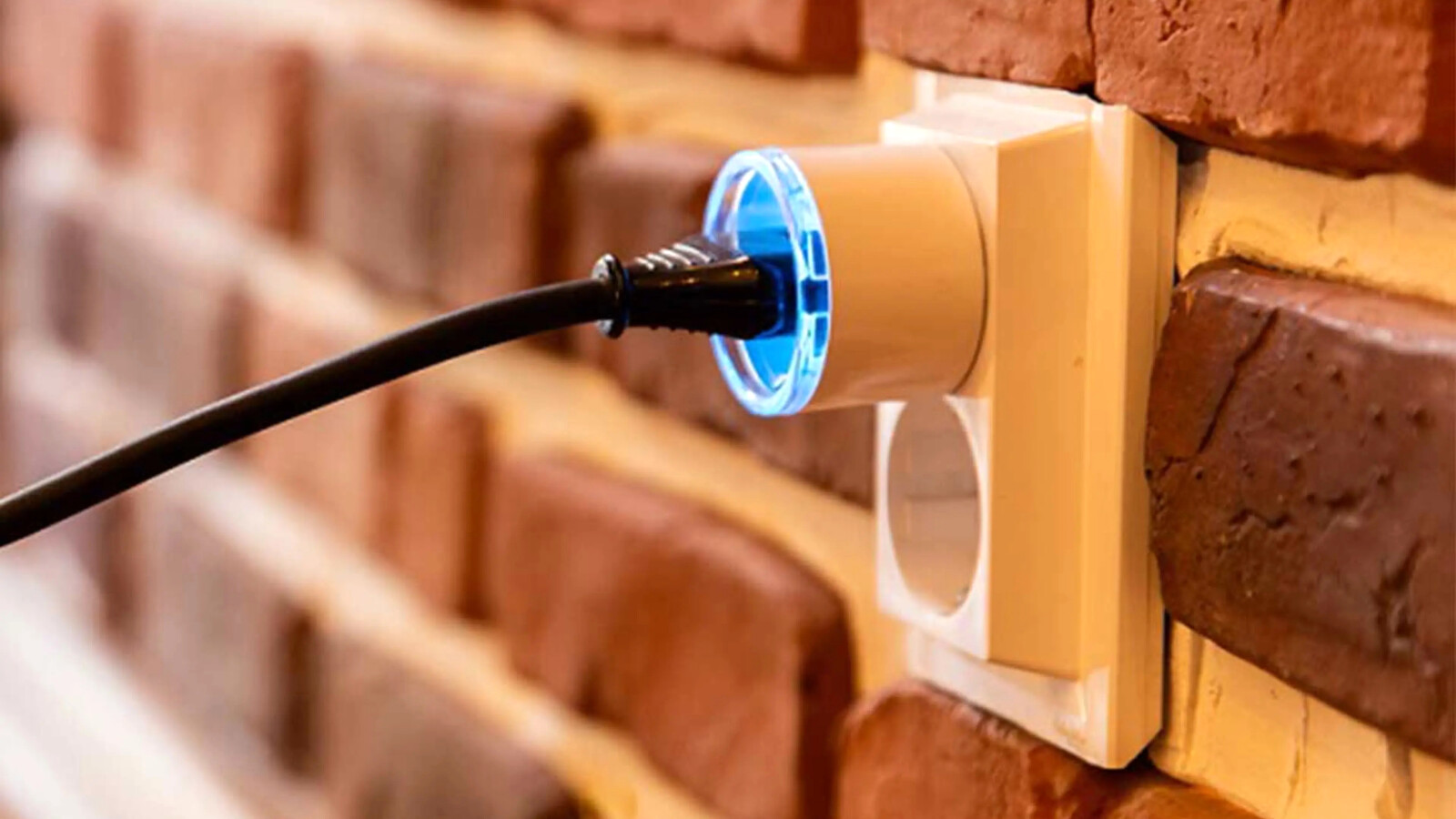 Strom sparen für wenig Geld: Shelly Plus Plugs für nur 13 Euro pro ...