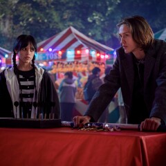 Wednesday: Eigene Serien für Onkel Fester und Pugsley? Netflix ...