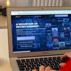 Paramount+: Per Download-Funktion Serien und Filme herunterladen - so ...