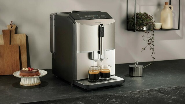 Die Discounter: Feinkost Kolinski öffnet wieder - Dreharbeiten zu ...