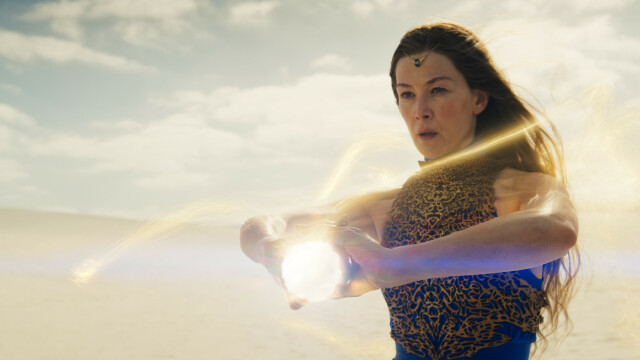 Smiley mit 3 Herzen: Dieses WhatsApp-Emoji hat gleich mehrere ...