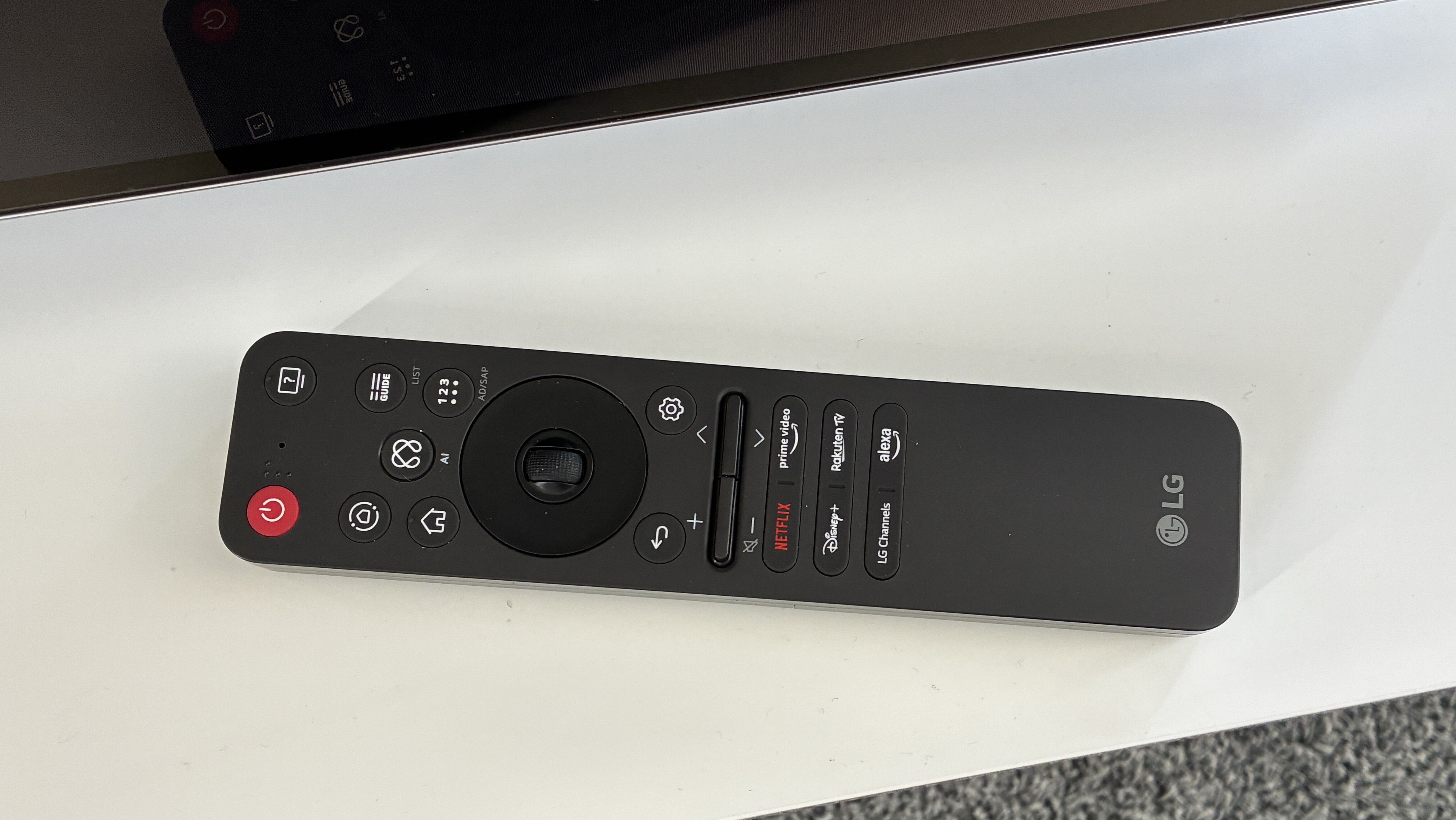 LG OLED G5 im Test: Platz 1 unter den OLED-Fernsehern - und der Preis ...