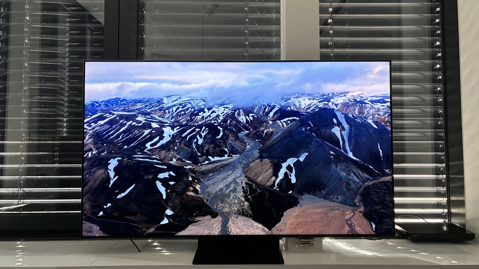 TCL C7K im Test: Im Sommer werdet ihr diesen Fernseher lieben | NETZWELT