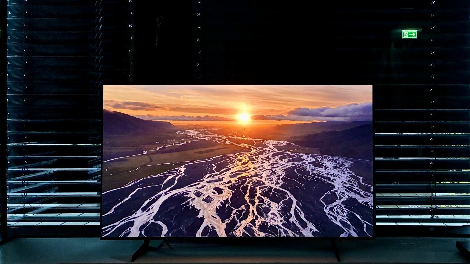 Samsung S85F im Test: Der neue OLED-Fernseher macht alles richtig - zu ...