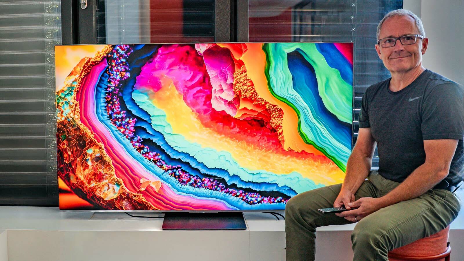 TCL Q8C im Test: Der Mini-LED-TV macht Samsung & Co. die Hölle heiß ...