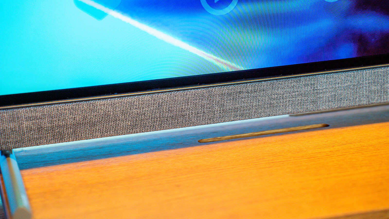 Philips OLED910 im Test: Dieser Ambilight TV bricht einen Rekord | NETZWELT