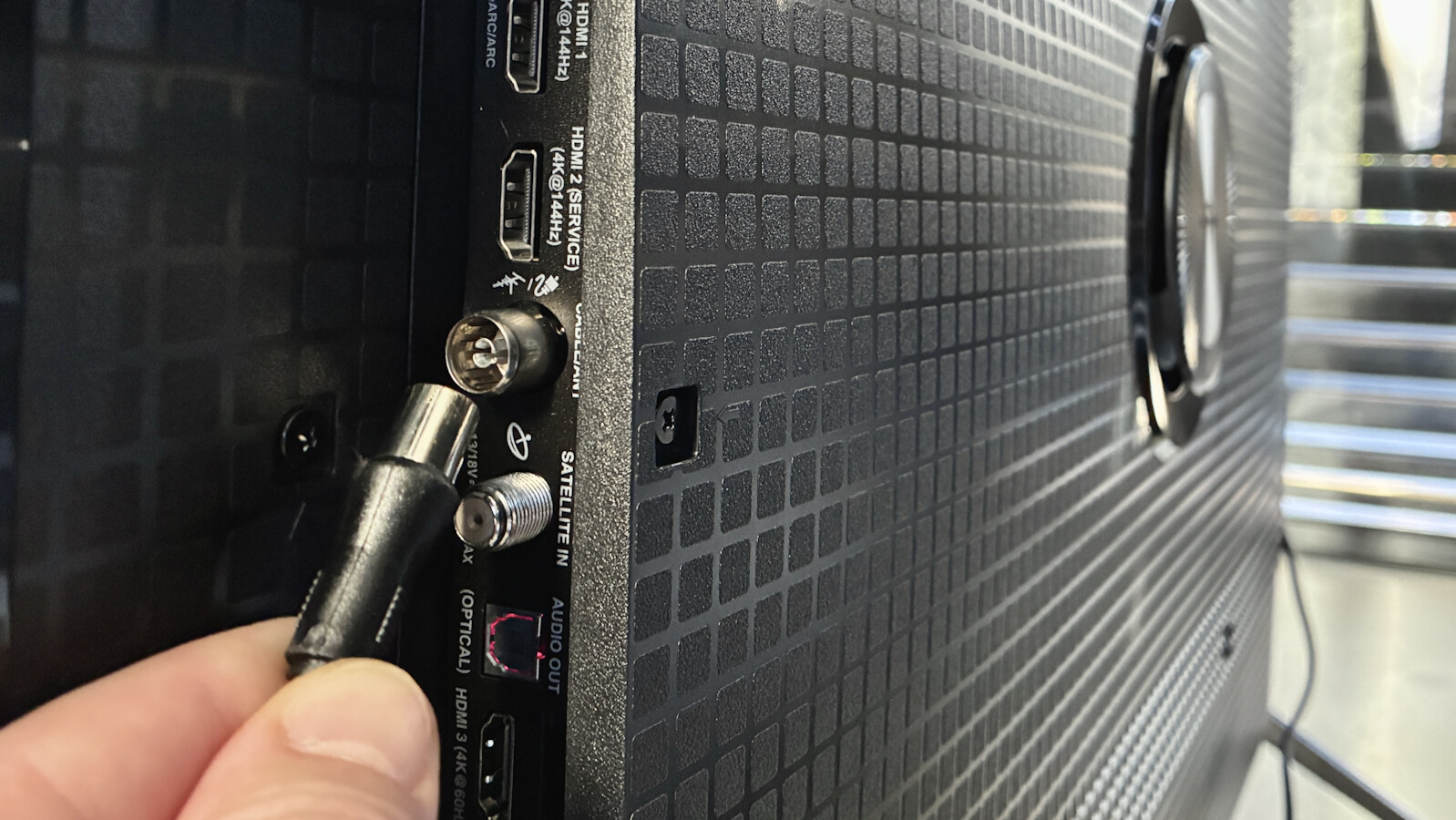 Hitenna von Festberg, Max Berg & Co.: Finger weg von überteuerten Antennen | NETZWELT