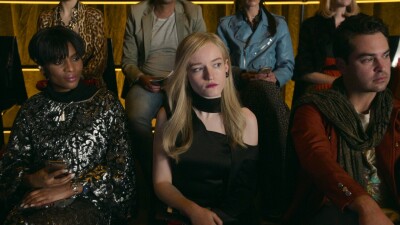 Inventing Anna | Staffeln & Episodenguide | NETZWELT