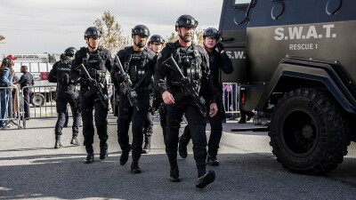 S.W.A.T. | Episodenguide & Staffeln | US-Action-Krimiserie | NETZWELT